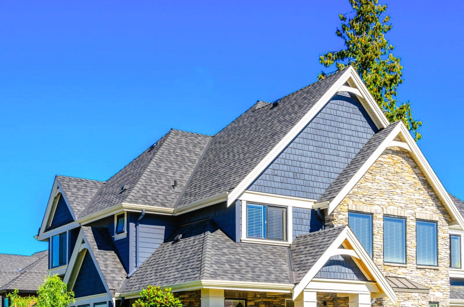 Exploring Cottage Roof Styles: Gable, Hip, and More – Pinewood Cottages